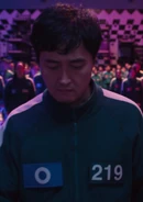 Player 219 | Squid Game Wiki | Fandom