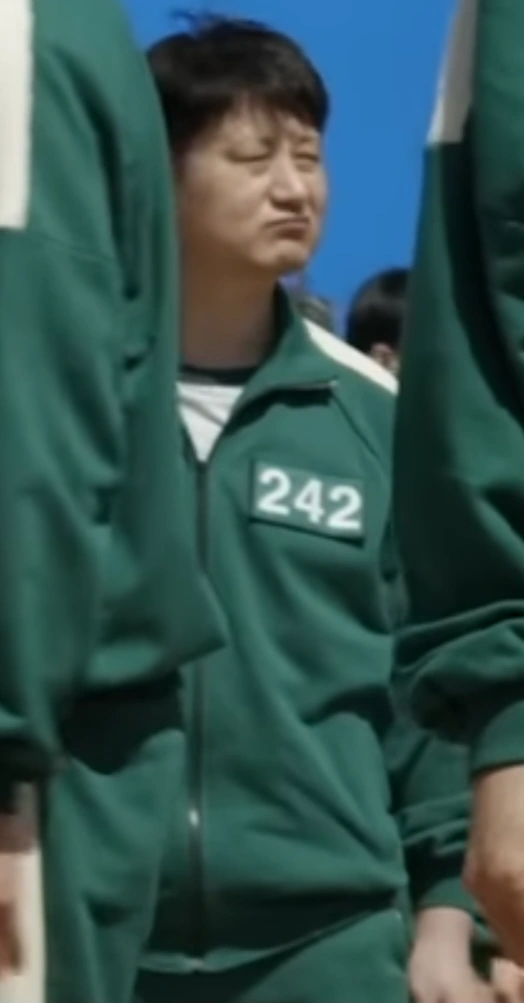 Player 242 (33rd Squid Game) | Squid Game Wiki | Fandom