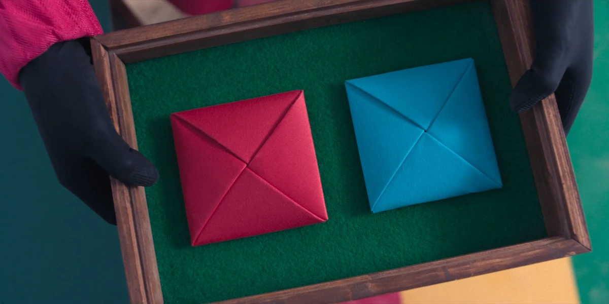 Ddakji Chigi | Squid Game Wiki | Fandom