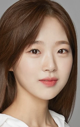 Kim Si-eun | Squid Game Wiki | Fandom