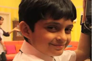 Shivshakti Sachdev In Suite Life Of Karan And Kabir