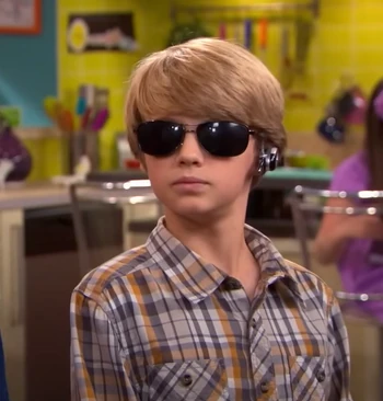 Flunky | The Thundermans Wiki | Fandom