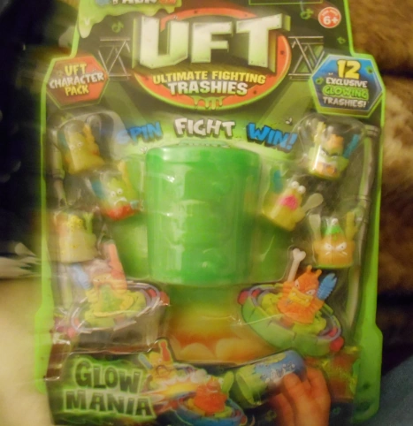 User blog:Himespetchi/Lookit! UFT Glow Mania | The Trash Pack Wiki | Fandom