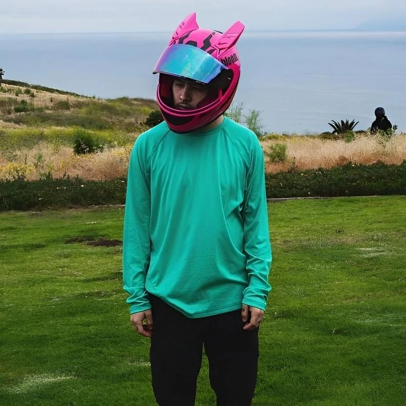 "alien love song" | Tuv Wiki | Fandom