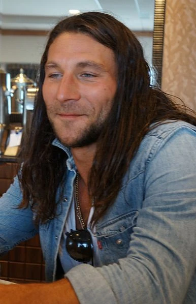 Zach McGowan | The Walking Dead Wiki | Fandom