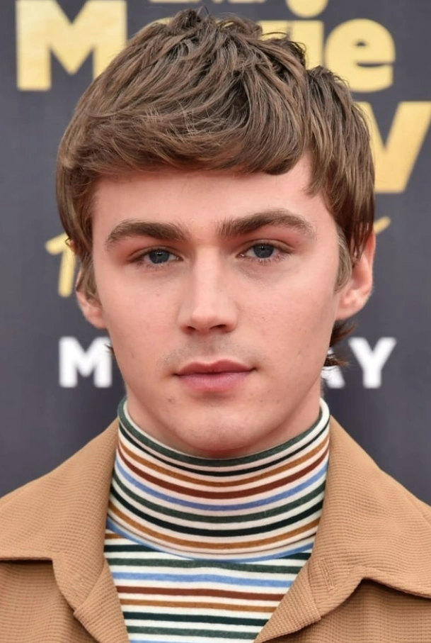 Miles Heizer | Zombie Wiki | Fandom
