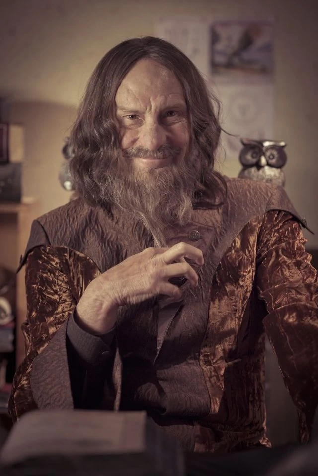 アルジェノン・ローワンウェッブ | ミルドレッドの魔女学校 Wiki | Fandom