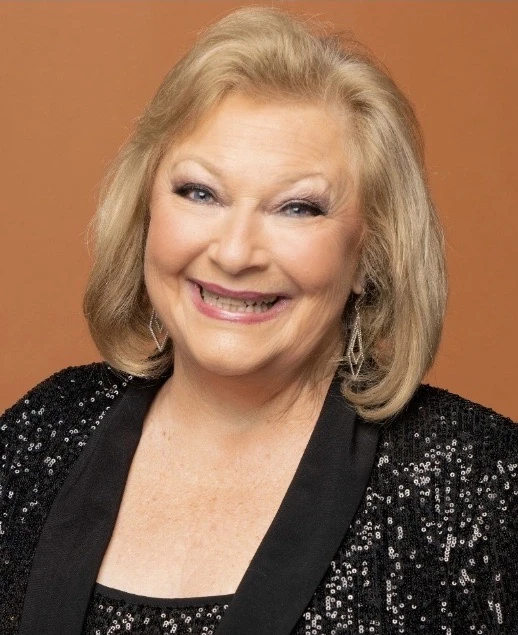Traci Abbott | The Young and the Restless Wiki | Fandom