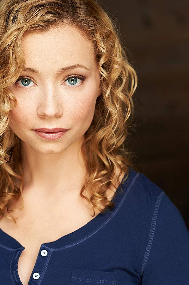 Colleen Foy | This Close Wiki | Fandom