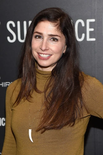 Shoshannah Stern | This Close Wiki | Fandom