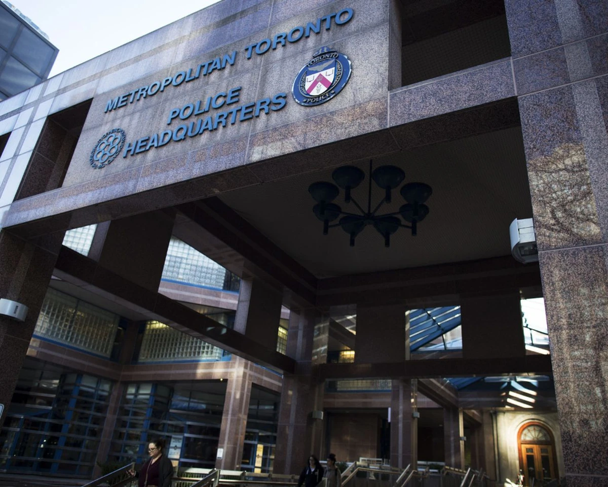 This is Daniel Cook./Gallery/At the police station | This is Kids Wiki ...