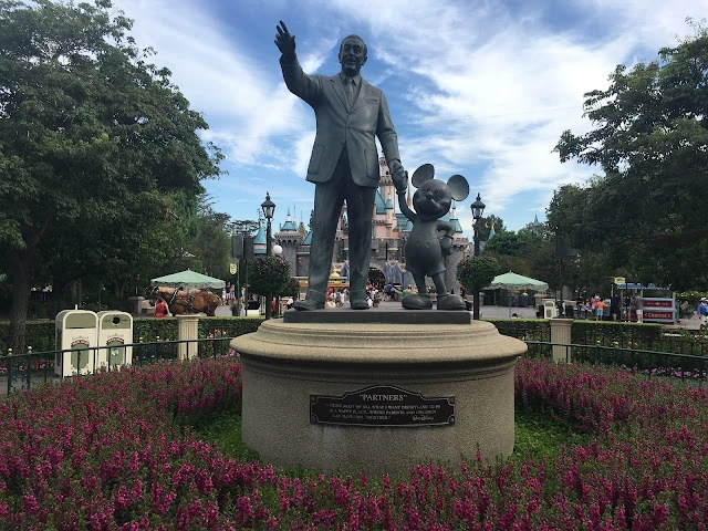 This is Daniel Cook./Gallery/At a theme park | This is Kids Wiki | Fandom
