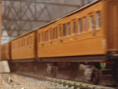 Orange Branchline Coaches | Thomas And Friends Making Tracks Wiki | Fandom