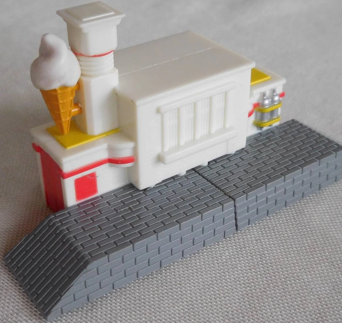 Ice Cream Factory | Thomas Capsule Plarail Wiki | Fandom