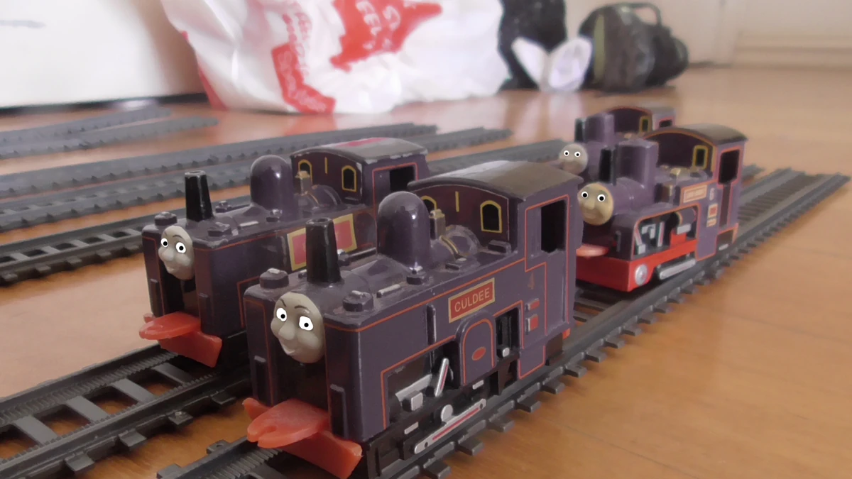 Thomas Meets the Mountain Engines | Thomas and Friends ERTL Adventures ...