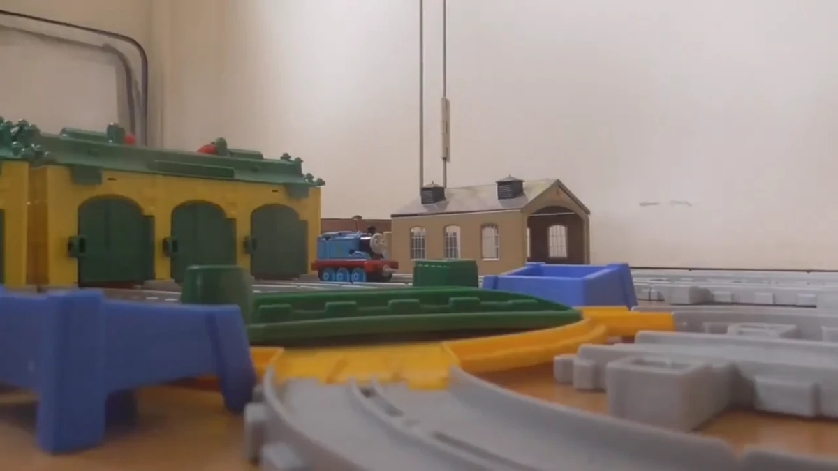 Thomas Meets the Mountain Engines/Gallery | Thomas and Friends ERTL ...