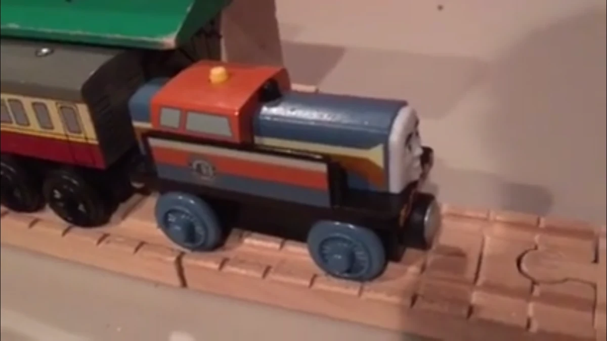 Den The Hydraulic Diesel Engine | Thomasmetaltakenplay's Wooden Railway ...