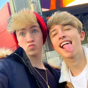 Cash and Maverick | TikTok Wiki | Fandom