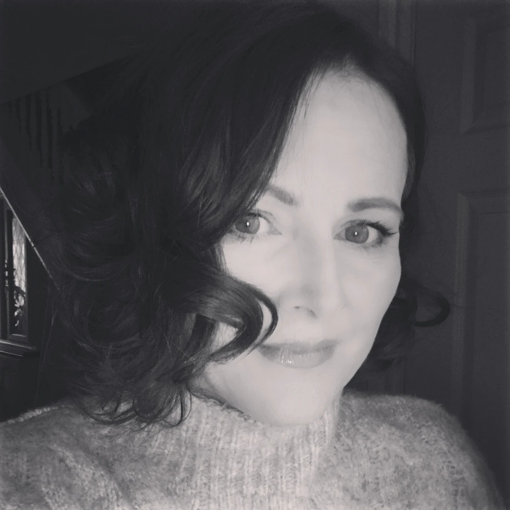 Nicola Simonds | Tim Burton Wiki | Fandom