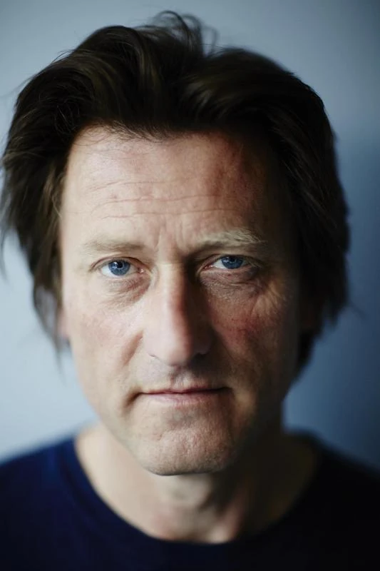 Robert Milton Wallace | Tim Burton Wiki | Fandom