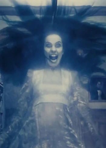 Laura Collins | Tim Burton Wiki | Fandom