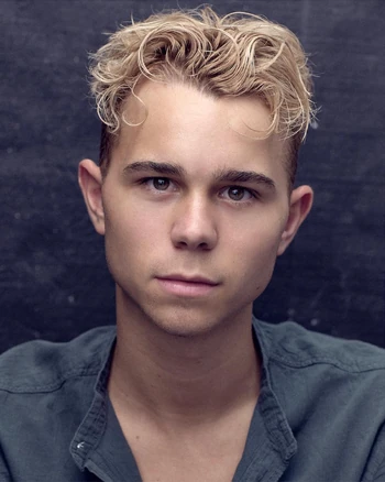 Max Pemberton | Tim Burton Wiki | Fandom