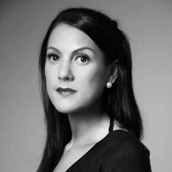 Louise McIntyre | Tim Burton Wiki | Fandom