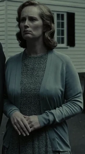 Mrs. Evans | Tim Burton Wiki | Fandom