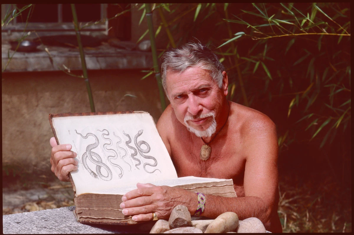 Bernard Heuvelmans | Wiki Tintin | Fandom