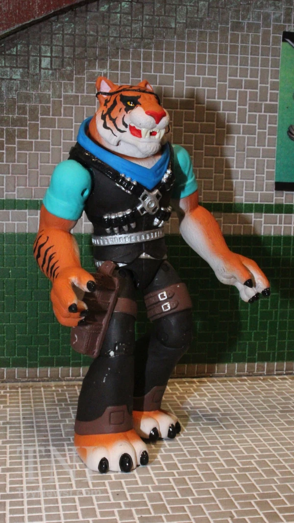 Tiger Claw (2014 action figure) | TMNTPedia | Fandom