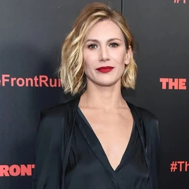 Jennifer Landon | Animal Kingdom Wiki | Fandom