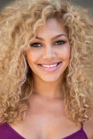 Alysse Reynolds (1989) | Movie and TV Wiki | Fandom