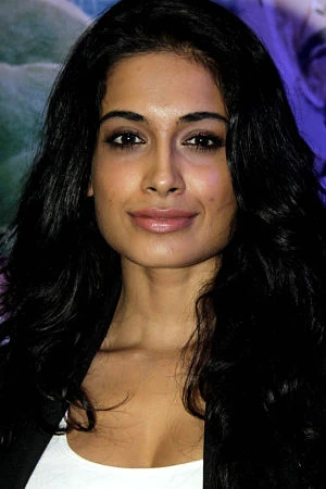 Sarah-Jane Dias (1982) | Movie and TV Wiki | Fandom