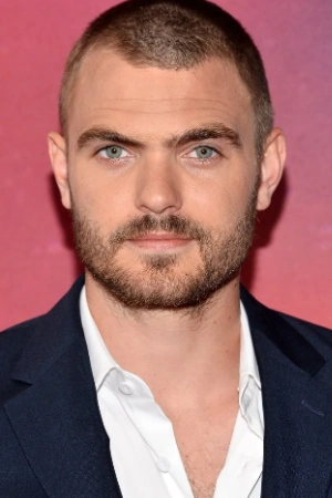 Alex Roe (1990) | Movie and TV Wiki | Fandom