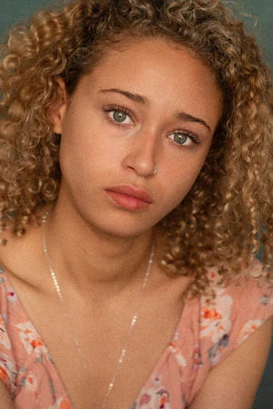 Ella-Rae Smith (1998) | Movie and TV Wiki | Fandom