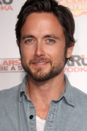 Justin Chatwin (1982) | Movie and TV Wiki | Fandom