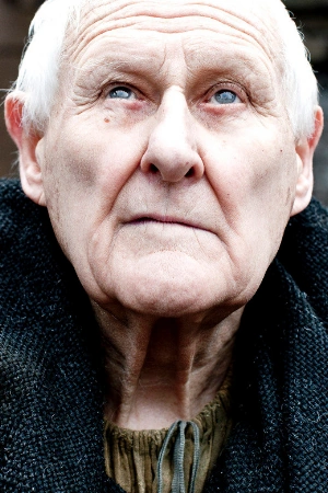 Maester Aemon (Game of Thrones) | Movie and TV Wiki | Fandom