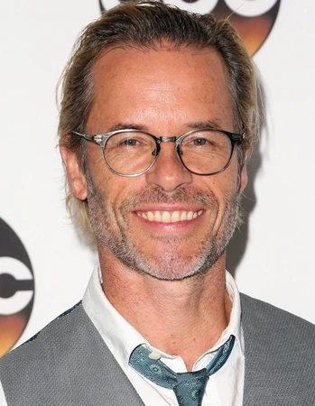 guy pearce contact