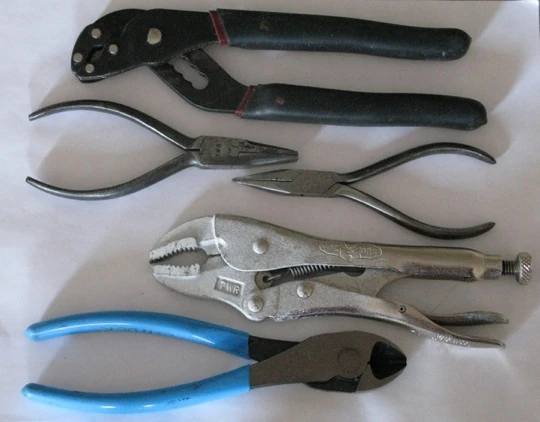 Pliers | Toolpedia Wiki | Fandom