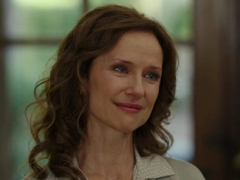 Sarah Kazansky | Top Gun Wiki | Fandom