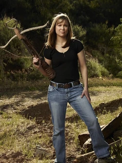 Sara Ahrens | Top Shot Wiki | Fandom