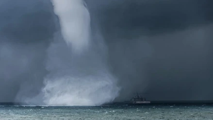 List of Notable Waterspouts/outbreaks | Tornadoes and Derechos Wiki ...