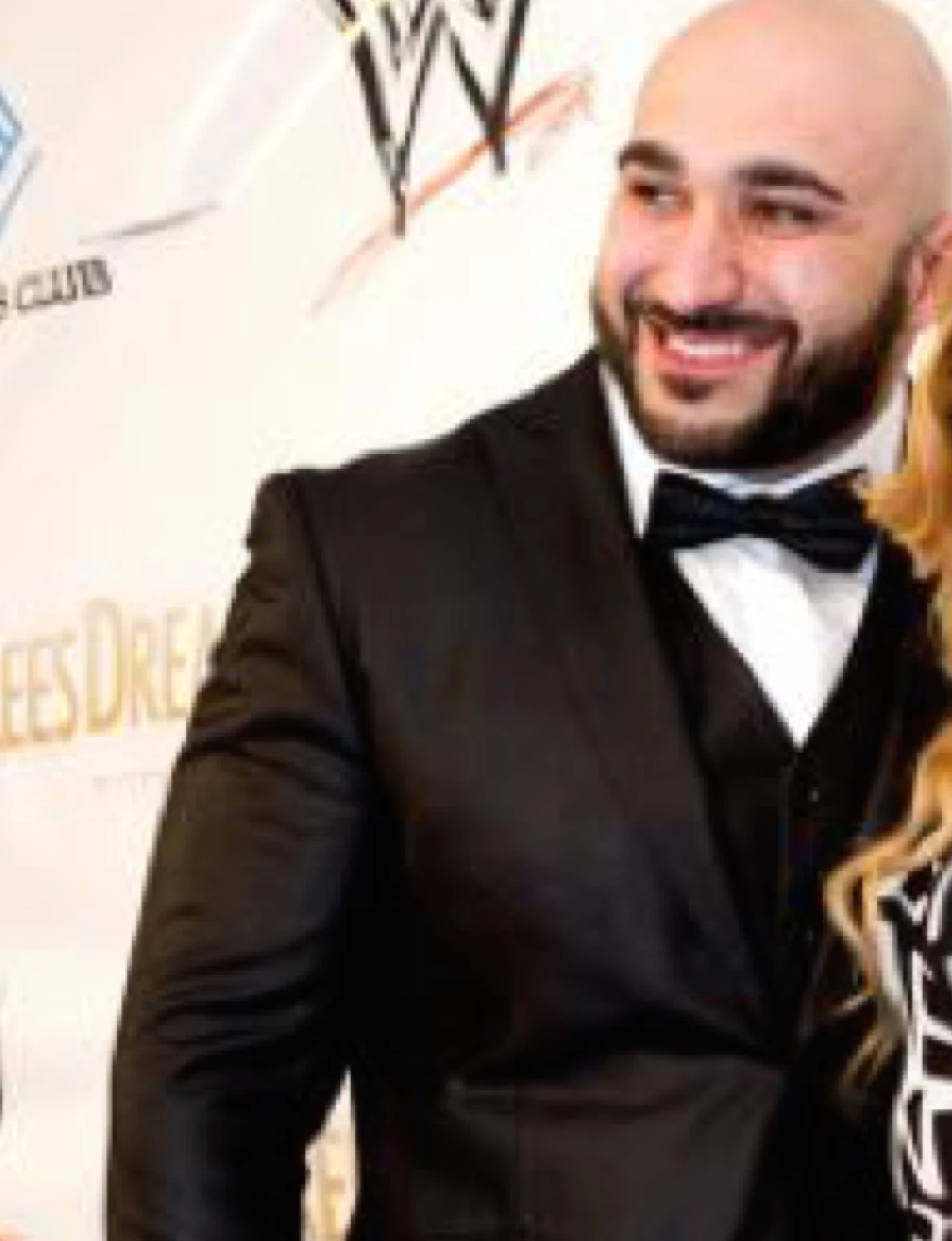 Vincent Isayan | Total Divas Wiki | Fandom