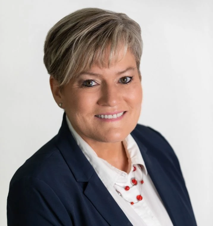 Carolyn Rush | Historica Wiki | Fandom