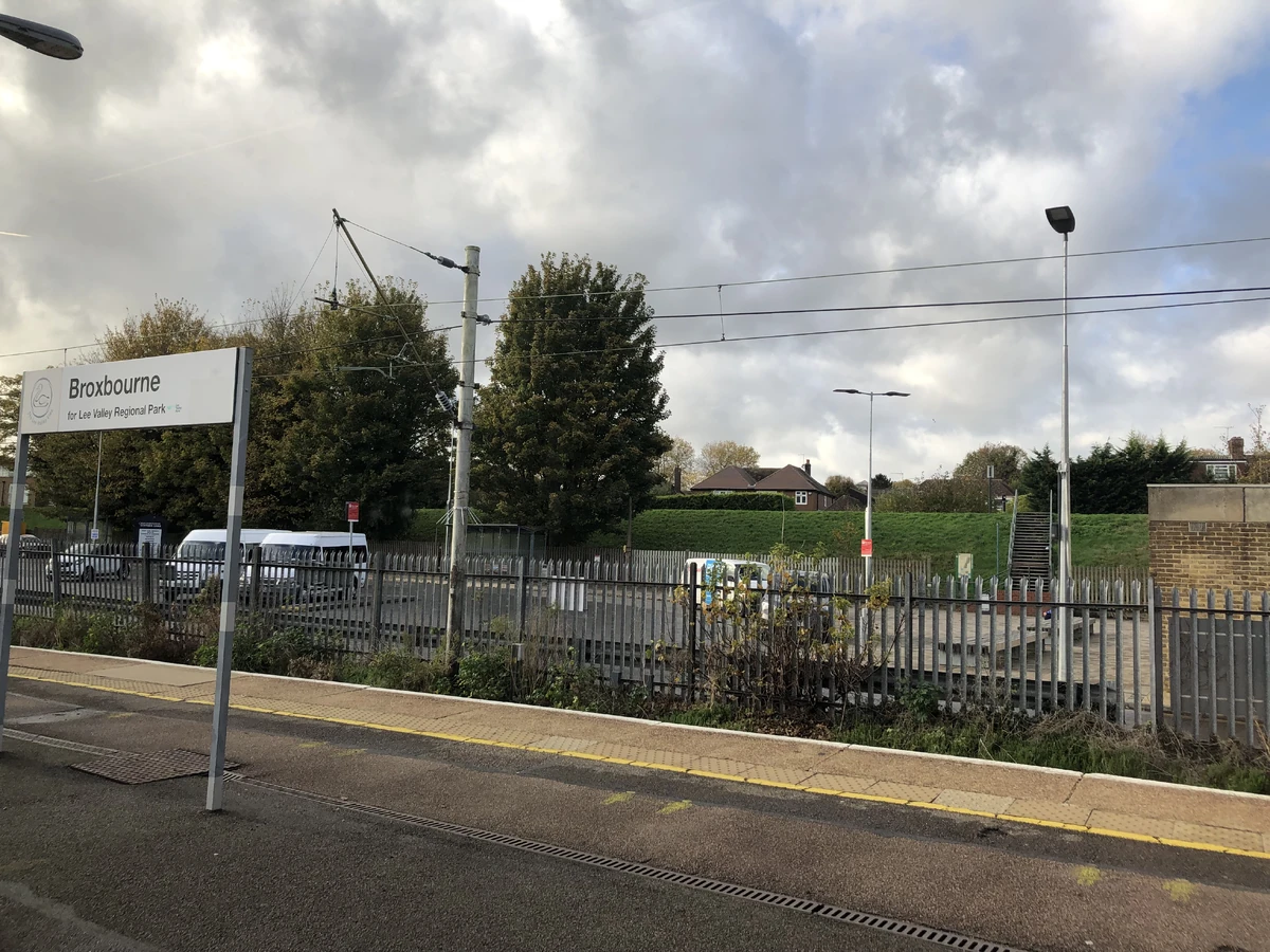 Broxbourne railway station | Historica Wiki | Fandom