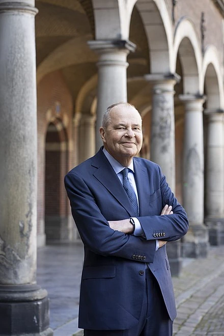 Peter Ester | Historica Wiki | Fandom