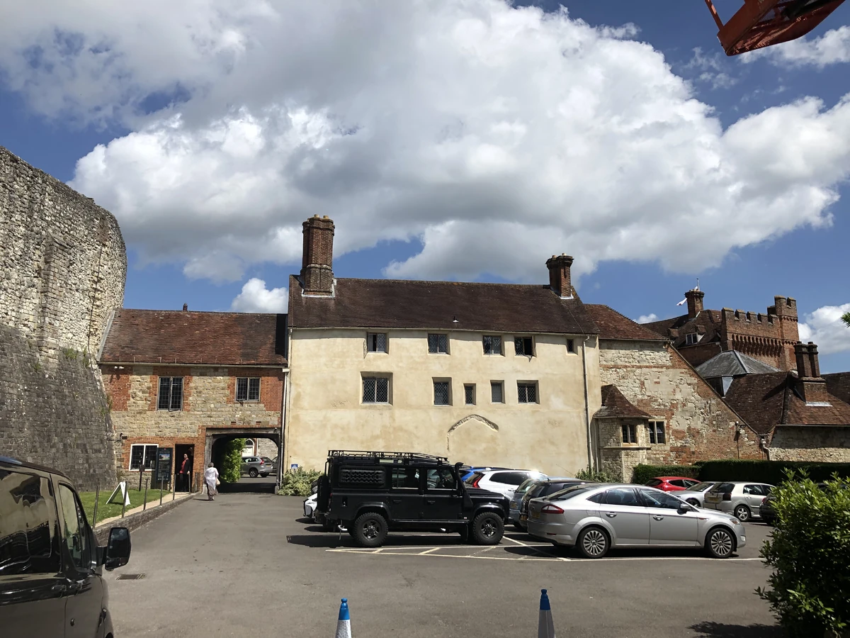 Farnham Castle | Historica Wiki | Fandom