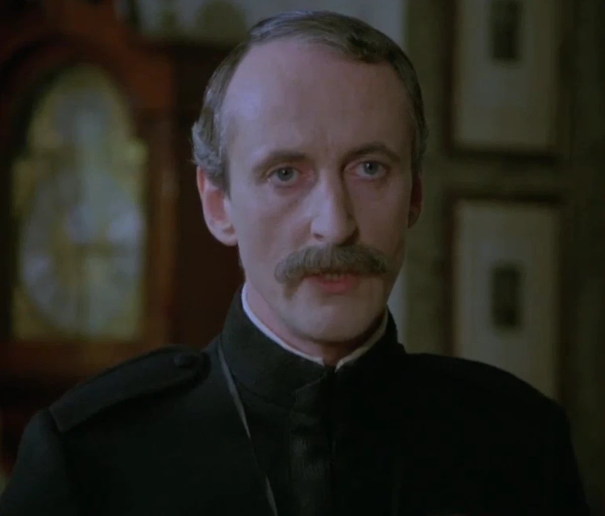 Charles Warren | Historica Wiki | Fandom