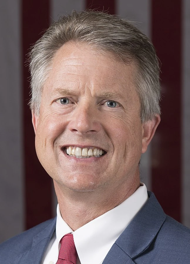 Roger Marshall | Historica Wiki | Fandom