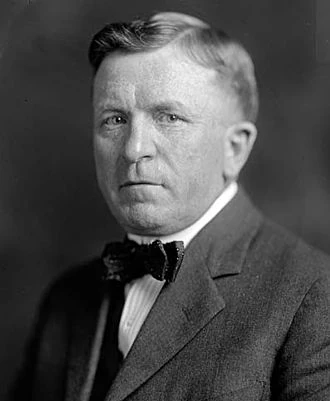 D.W. Davis | Historica Wiki | Fandom